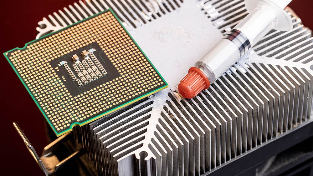 How to Clean Thermal Paste off CPU Pins - CyberXGaming